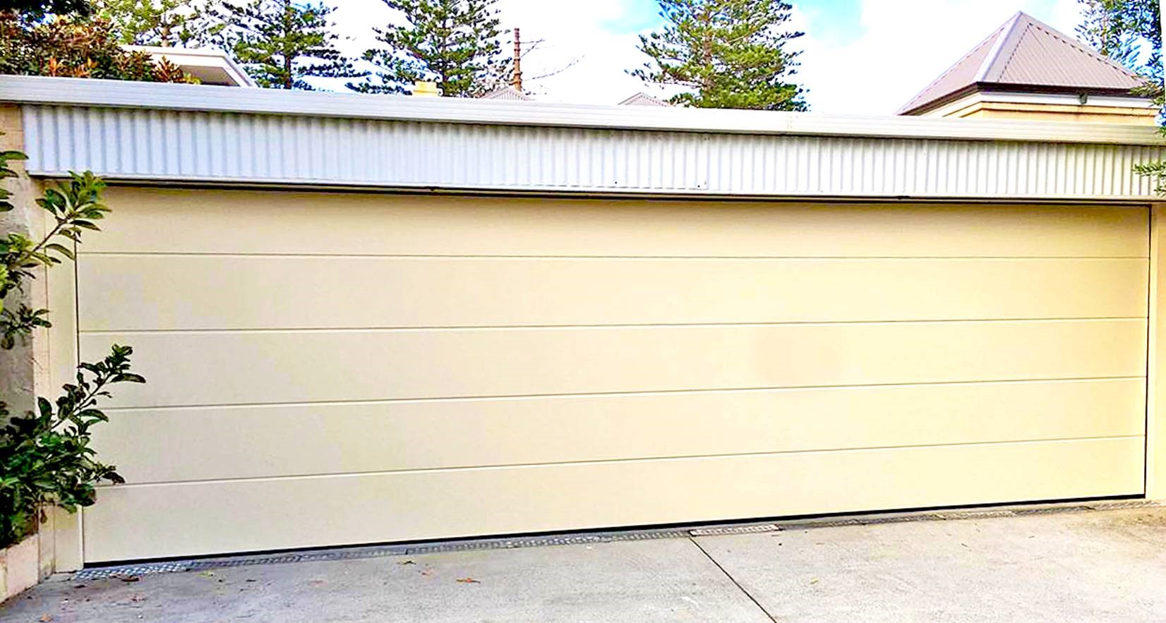 10 Best Garage Roller Door Designs in 2024